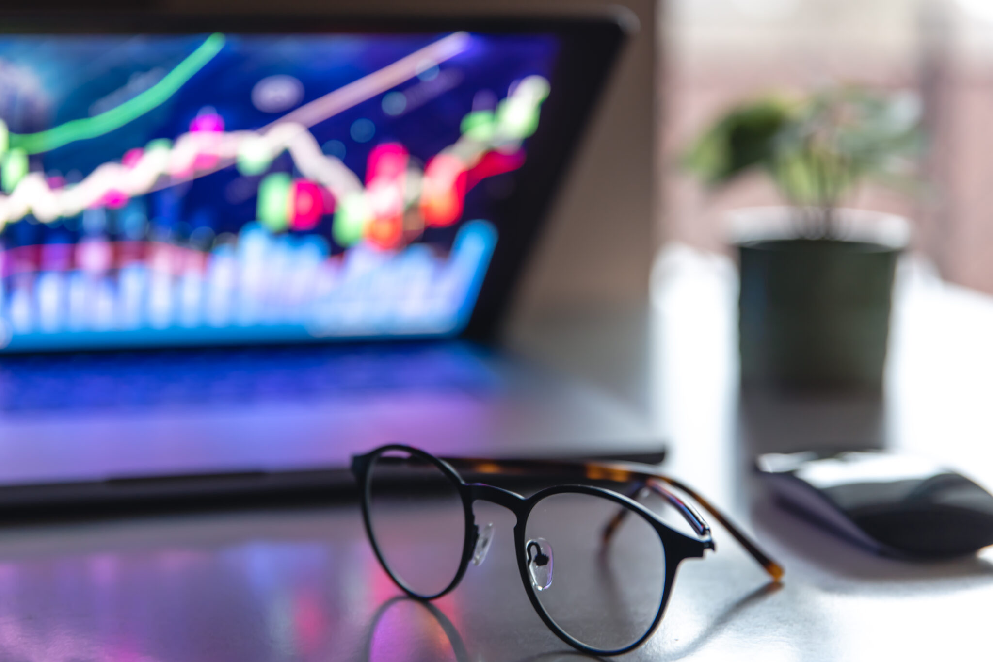 Deep Dive: Snowflake (SNOW) - Data Cloud Growth vs Profitability Risks ...